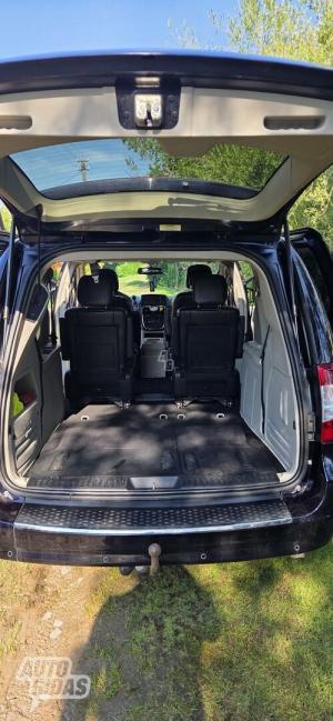 Zils Chrysler town-&-country 2011 Mažeikiai, ar dzinēja tilpumu 3.60 L un nobraukumu 297 tūkst. km par 6300 €, foto 11 vietnē AUTOMOTO.COM.LV