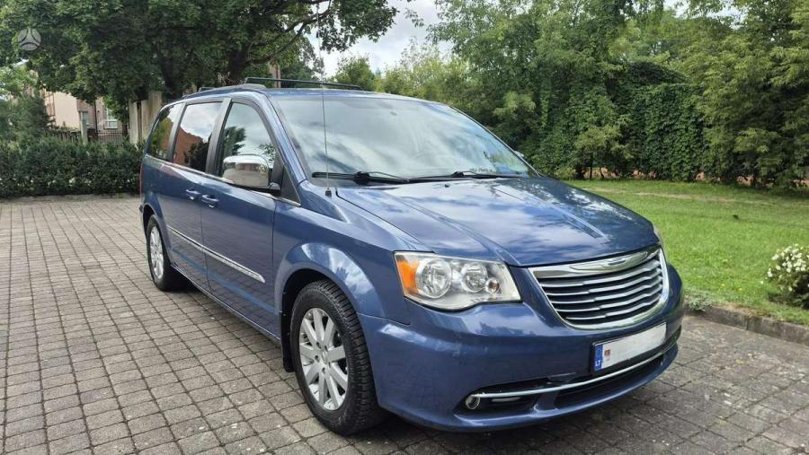 Zils Chrysler town-&-country 2012 Klaipėda, ar dzinēja tilpumu 3.60 L un nobraukumu 267 tūkst. km par 5900 €, foto 14 vietnē AUTOMOTO.COM.LV