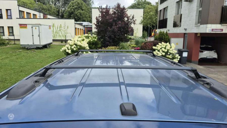 Zils Chrysler town-&-country 2012 Klaipėda, ar dzinēja tilpumu 3.60 L un nobraukumu 267 tūkst. km par 5900 €, foto 18 vietnē AUTOMOTO.COM.LV