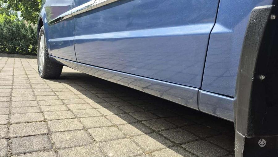 Zils Chrysler town-&-country 2012 Klaipėda, ar dzinēja tilpumu 3.60 L un nobraukumu 267 tūkst. km par 5900 €, foto 20 vietnē AUTOMOTO.COM.LV