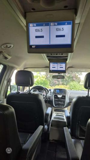 Zils Chrysler town-&-country 2012 Klaipėda, ar dzinēja tilpumu 3.60 L un nobraukumu 267 tūkst. km par 5900 €, foto 25 vietnē AUTOMOTO.COM.LV