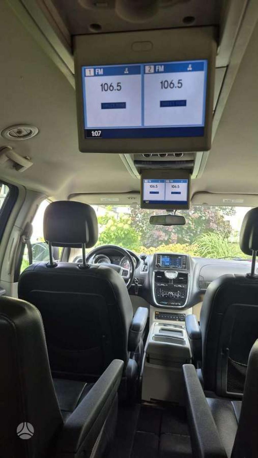 Zils Chrysler town-&-country 2012 Klaipėda, ar dzinēja tilpumu 3.60 L un nobraukumu 267 tūkst. km par 5900 €, foto 25 vietnē AUTOMOTO.COM.LV