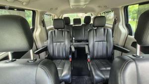 Zils Chrysler town-&-country 2012 Klaipėda, ar dzinēja tilpumu 3.60 L un nobraukumu 267 tūkst. km par 5900 €, foto 26 vietnē AUTOMOTO.COM.LV