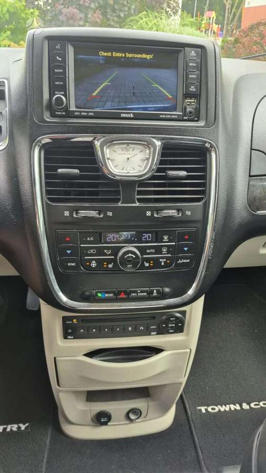 Zils Chrysler town-&-country 2012 Klaipėda, ar dzinēja tilpumu 3.60 L un nobraukumu 267 tūkst. km par 5900 €, foto 28 vietnē AUTOMOTO.COM.LV