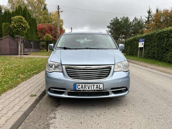 Zils Chrysler town-&-country 2013 Viļņa, ar dzinēja tilpumu 3.60 L un nobraukumu 216 tūkst. km par 4999 €, foto 6 vietnē AUTOMOTO.COM.LV