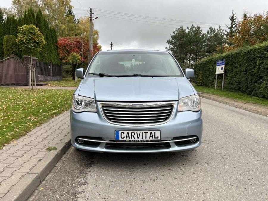 Blue Chrysler town-&-country 2013 in Vilnius, with an engine capacity of 3.60 L and mileage of 216 thousand km for 4999 €, photo 6 on AUTOMOTO.COM.LV