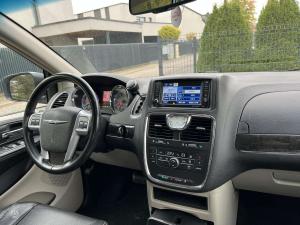Blue Chrysler town-&-country 2013 in Vilnius, with an engine capacity of 3.60 L and mileage of 216 thousand km for 4999 €, photo 14 on AUTOMOTO.COM.LV