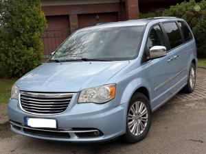Blue Chrysler town-&-country 2014 in Klaipeda, with an engine capacity of 3.60 L and mileage of 177 thousand km for 8900 €, photo 4 on AUTOMOTO.COM.LV