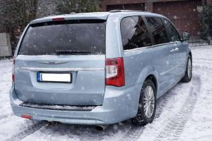 Zils Chrysler town-&-country 2014 Klaipėda, ar dzinēja tilpumu 3.60 L un nobraukumu 177 tūkst. km par 8800 €, foto 3 vietnē AUTOMOTO.COM.LV