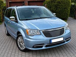 Blue Chrysler town-&-country 2014 in Klaipeda, with an engine capacity of 3.60 L and mileage of 177 thousand km for 8500 €, photo  on AUTOMOTO.COM.LV