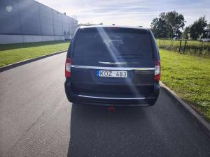 Zils Chrysler town-&-country 2014 Viļņa, ar dzinēja tilpumu 3.60 L un nobraukumu 21 tūkst. km par 6900 €, foto 9 vietnē AUTOMOTO.COM.LV