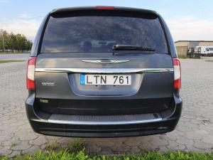 Blue Chrysler town-&-country 2015 in Siauliai, with an engine capacity of 3.60 L and mileage of 278 thousand km for 6300 €, photo 7 on AUTOMOTO.COM.LV