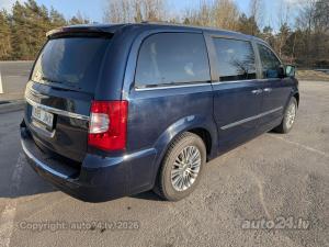 Zils Chrysler town-&-country 2013 Tallina, ar dzinēja tilpumu 3.60 L un nobraukumu 244 tūkst. km par 6000 €, foto 3 vietnē AUTOMOTO.COM.LV