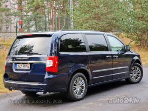 Zils Chrysler town-&-country 2013 Tallina, ar dzinēja tilpumu 3.60 L un nobraukumu 216 tūkst. km par 3999 €, foto 5 vietnē AUTOMOTO.COM.LV