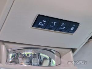 Zils Chrysler town-&-country 2013 Tallina, ar dzinēja tilpumu 3.60 L un nobraukumu 216 tūkst. km par 3999 €, foto 12 vietnē AUTOMOTO.COM.LV