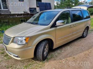 Brown Chrysler town-&-country 2011 in Riga, with an engine capacity of 3.60 L and mileage of 324 thousand km for 5000 €, photo  on AUTOMOTO.COM.LV
