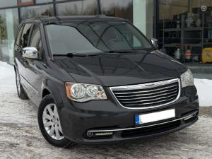 Brown Chrysler town-&-country 2012 in Klaipeda, with an engine capacity of 3.61 L and mileage of 225 thousand km for 7990 €, photo 3 on AUTOMOTO.COM.LV