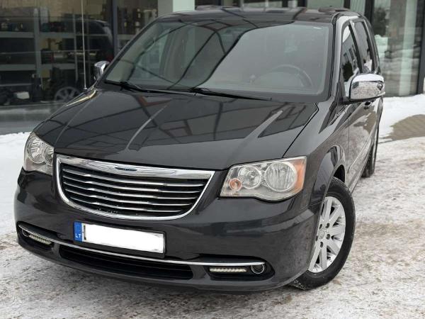 Brūns Chrysler town-&-country 2012 Klaipėda, ar dzinēja tilpumu 3.61 L un nobraukumu 225 tūkst. km par 7990 €, foto 5 vietnē AUTOMOTO.COM.LV