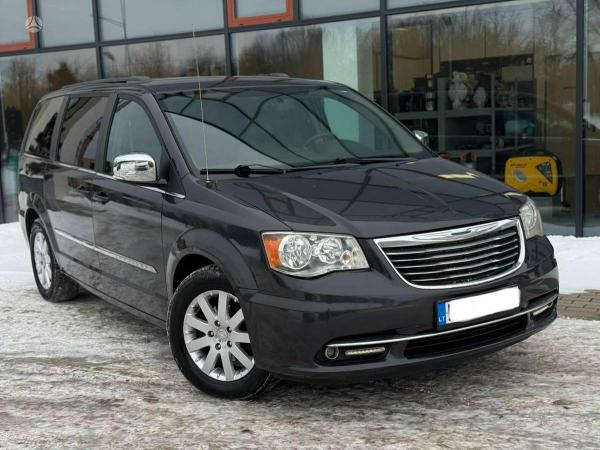 Brūns Chrysler town-&-country 2012 Klaipėda, ar dzinēja tilpumu 3.60 L un nobraukumu 225 tūkst. km par 7800 €, foto 1 vietnē AUTOMOTO.COM.LV