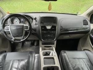 Brūns Chrysler town-&-country 2012 Rīga, ar dzinēja tilpumu 3.60 L un nobraukumu 318 tūkst. km par 5520 €, foto 8 vietnē AUTOMOTO.COM.LV