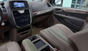 Brūns Chrysler town-&-country 2012 Klaipėda, ar dzinēja tilpumu 3.60 L un nobraukumu 225 tūkst. km par 7700 €, foto 10 vietnē AUTOMOTO.COM.LV