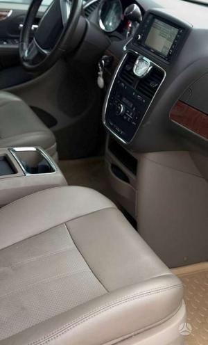Brūns Chrysler town-&-country 2012 Klaipėda, ar dzinēja tilpumu 3.60 L un nobraukumu 225 tūkst. km par 7700 €, foto 21 vietnē AUTOMOTO.COM.LV