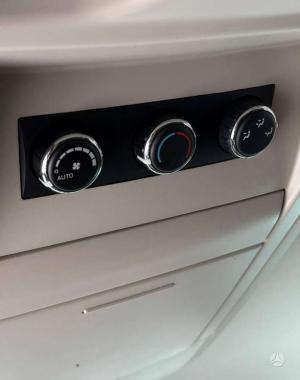 Brūns Chrysler town-&-country 2012 Klaipėda, ar dzinēja tilpumu 3.60 L un nobraukumu 225 tūkst. km par 7700 €, foto 22 vietnē AUTOMOTO.COM.LV