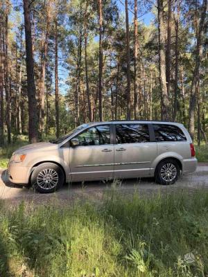 Brūns Chrysler town-&-country 2013 Šilutė, ar dzinēja tilpumu 3.60 L un nobraukumu 297 tūkst. km par 5500 €, foto 3 vietnē AUTOMOTO.COM.LV