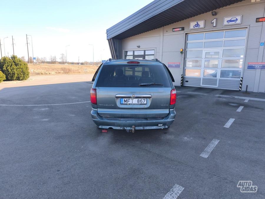 Zaļš Chrysler town-&-country 2005 Šauļi, ar dzinēja tilpumu 3.80 L un nobraukumu 198 tūkst. km par 950 €, foto 4 vietnē AUTOMOTO.COM.LV