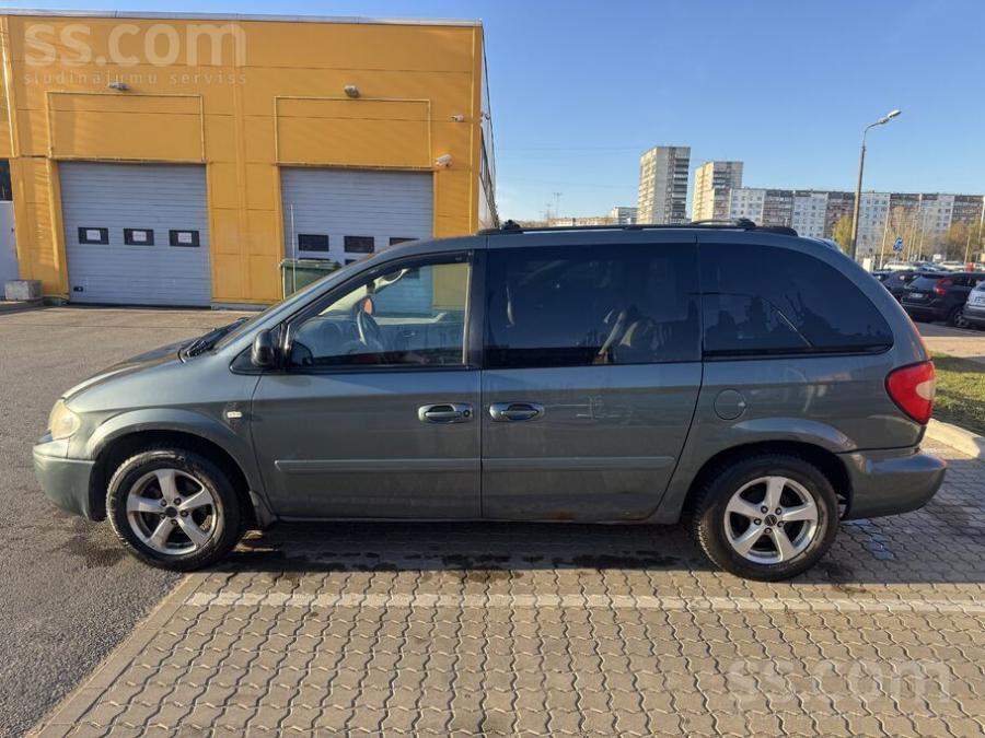 Zaļš Chrysler town-&-country 2006 Rīga, ar dzinēja tilpumu 3.30 L un nobraukumu 179 tūkst. km par 800 €, foto 6 vietnē AUTOMOTO.COM.LV