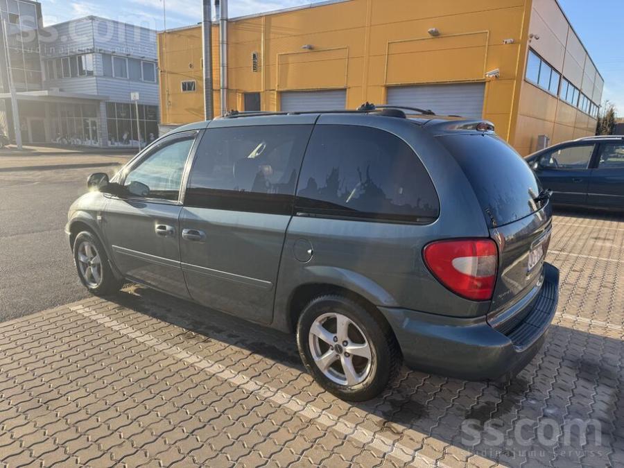 Zaļš Chrysler town-&-country 2006 Rīga, ar dzinēja tilpumu 3.30 L un nobraukumu 179 tūkst. km par 800 €, foto 7 vietnē AUTOMOTO.COM.LV