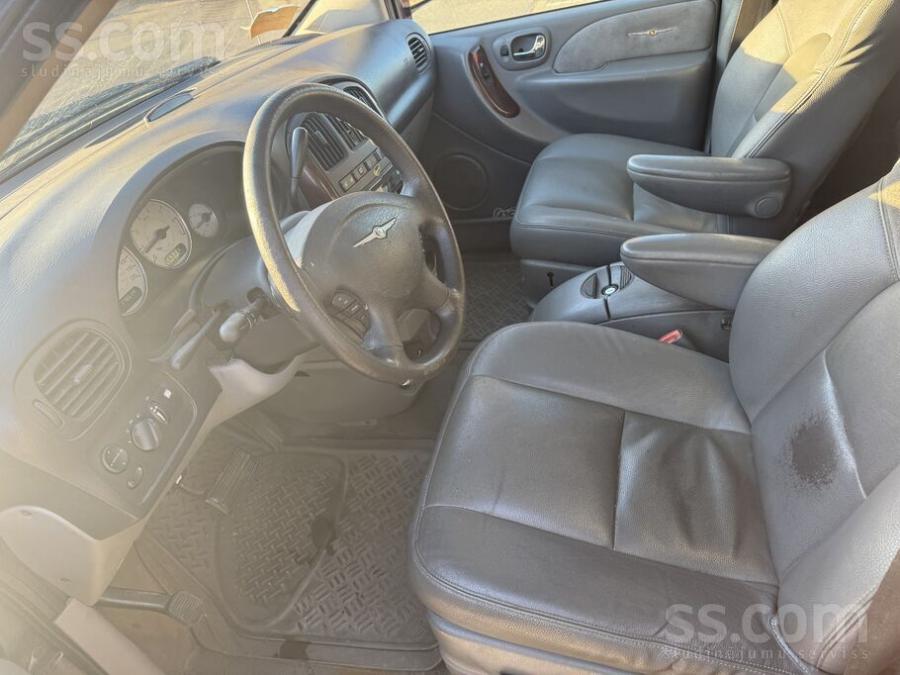 Zaļš Chrysler town-&-country 2006 Rīga, ar dzinēja tilpumu 3.30 L un nobraukumu 179 tūkst. km par 800 €, foto 11 vietnē AUTOMOTO.COM.LV