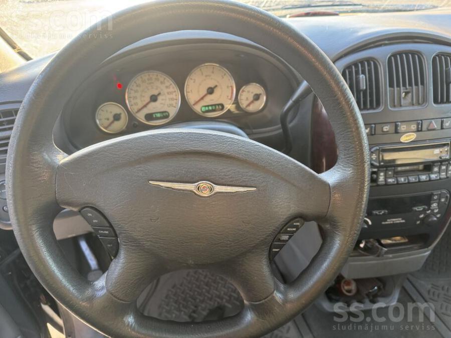 Zaļš Chrysler town-&-country 2006 Rīga, ar dzinēja tilpumu 3.30 L un nobraukumu 179 tūkst. km par 800 €, foto 14 vietnē AUTOMOTO.COM.LV