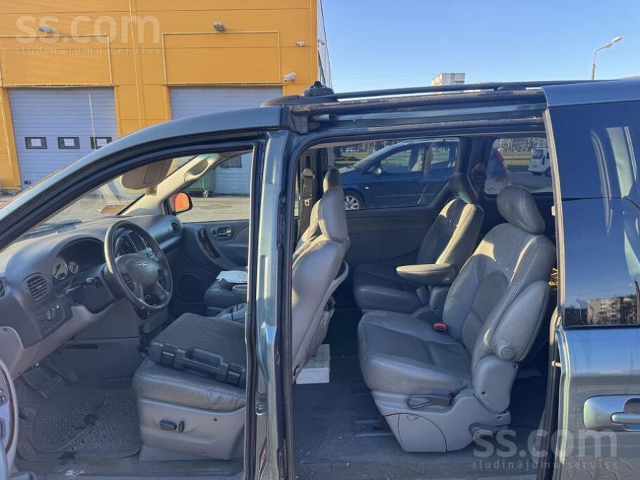 Zaļš Chrysler town-&-country 2006 Rīga, ar dzinēja tilpumu 3.30 L un nobraukumu 179 tūkst. km par 800 €, foto 17 vietnē AUTOMOTO.COM.LV
