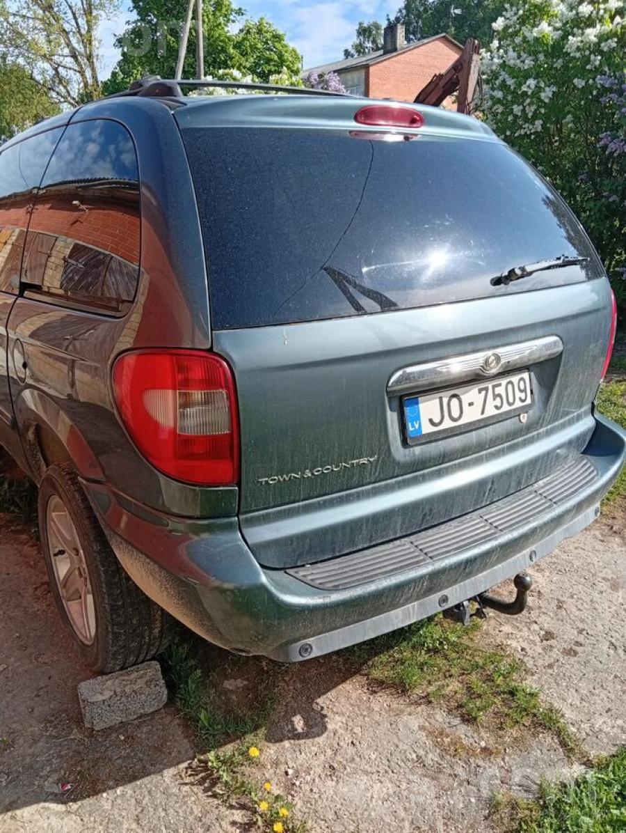 Zaļš Chrysler town-&-country 2006 Rīga, ar dzinēja tilpumu 3.30 L un nobraukumu 285 tūkst. km par 800 €, foto 3 vietnē AUTOMOTO.COM.LV