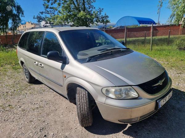 Grey Chrysler town-&-country 2003 in Siauliai, with an engine capacity of 3.30 L and mileage of 350 thousand km for 480 €, photo 1 on AUTOMOTO.COM.LV