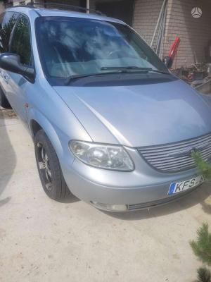 Pelēks Chrysler town-&-country 2003 Šauļi, ar dzinēja tilpumu 2.50 L un nobraukumu 286 tūkst. km par 1500 €, foto  vietnē AUTOMOTO.COM.LV