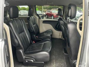 Pelēks Chrysler town-&-country 2012 Avižieniai, ar dzinēja tilpumu 3.60 L un nobraukumu 374 tūkst. km par 5700 €, foto 11 vietnē AUTOMOTO.COM.LV