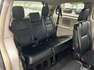 Pelēks Chrysler town-&-country 2012 Avižieniai, ar dzinēja tilpumu 3.60 L un nobraukumu 374 tūkst. km par 5700 €, foto 12 vietnē AUTOMOTO.COM.LV