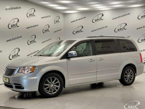 Pelēks Chrysler town-&-country 2012 Viļņa, ar dzinēja tilpumu 3.60 L un nobraukumu 374 tūkst. km par 4900 €, foto 1 vietnē AUTOMOTO.COM.LV