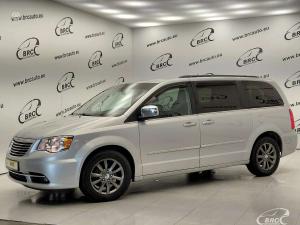 Pelēks Chrysler town-&-country 2012 Viļņa, ar dzinēja tilpumu 3.60 L un nobraukumu 374 tūkst. km par 4900 €, foto  vietnē AUTOMOTO.COM.LV