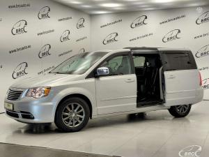 Pelēks Chrysler town-&-country 2012 Viļņa, ar dzinēja tilpumu 3.60 L un nobraukumu 374 tūkst. km par 4900 €, foto 4 vietnē AUTOMOTO.COM.LV