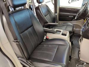Pelēks Chrysler town-&-country 2012 Viļņa, ar dzinēja tilpumu 3.60 L un nobraukumu 374 tūkst. km par 4900 €, foto 10 vietnē AUTOMOTO.COM.LV