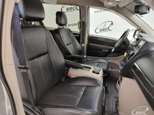 Pelēks Chrysler town-&-country 2012 Viļņa, ar dzinēja tilpumu 3.60 L un nobraukumu 374 tūkst. km par 4900 €, foto 14 vietnē AUTOMOTO.COM.LV