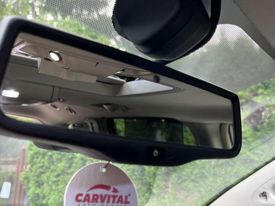 Pelēks Chrysler town-&-country 2014 Viļņa, ar dzinēja tilpumu 3.60 L un nobraukumu 298 tūkst. km par 6499 €, foto 32 vietnē AUTOMOTO.COM.LV