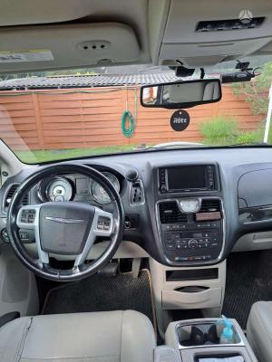 Pelēks Chrysler town-&-country 2014 Mažeikiai, ar dzinēja tilpumu 3.60 L un nobraukumu 274 tūkst. km par 7200 €, foto 11 vietnē AUTOMOTO.COM.LV