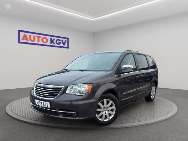 Pelēks Chrysler town-&-country 2015 Kauņa, ar dzinēja tilpumu 3.60 L un nobraukumu 385 tūkst. km par 7899 €, foto 1 vietnē AUTOMOTO.COM.LV