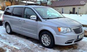 Pelēks Chrysler town-&-country 2015 Alīta, ar dzinēja tilpumu 3.60 L un nobraukumu 284 tūkst. km par 10300 €, foto 2 vietnē AUTOMOTO.COM.LV