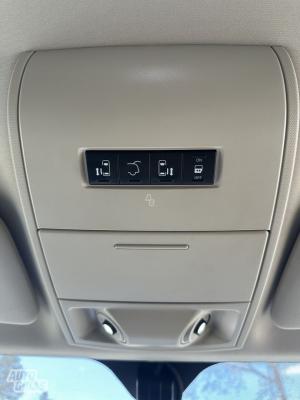 Grey Chrysler town-&-country 2015 in Utena, with an engine capacity of 3.60 L and mileage of 250 thousand km for 11200 €, photo 9 on AUTOMOTO.COM.LV