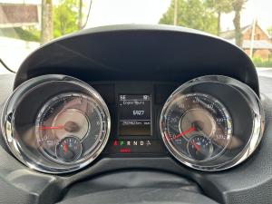 Grey Chrysler town-&-country 2015 in Utena, with an engine capacity of 3.60 L and mileage of 250 thousand km for 11200 €, photo 13 on AUTOMOTO.COM.LV
